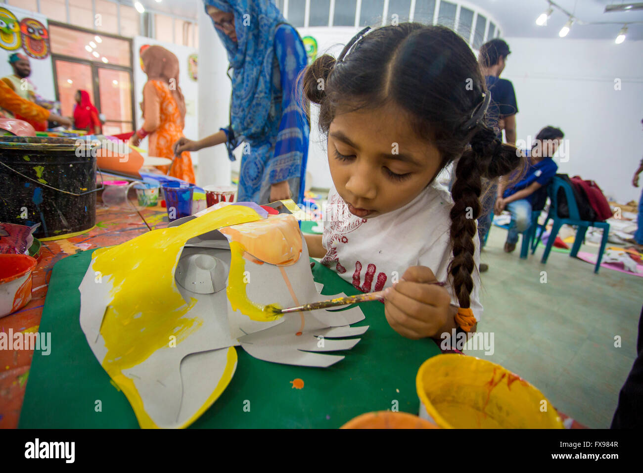 Dhaka, Bangladesh. 12th Apr, 2016. Dhaka University Fine Arts (FFA ...