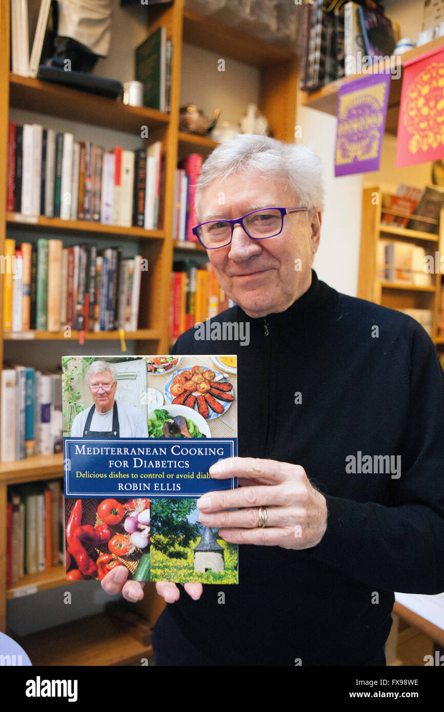 Robin ellis hi-res stock photography and images - Alamy