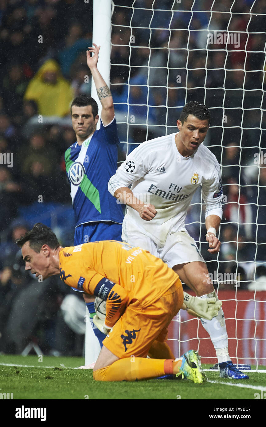 Real madrid vs vfl wolfsburg hi-res stock photography and images - Alamy