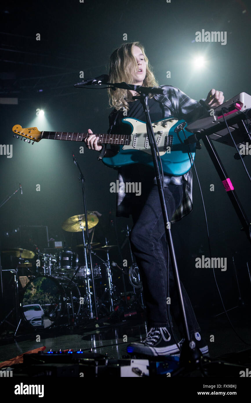 The japanese house band hi-res stock photography and images - Alamy