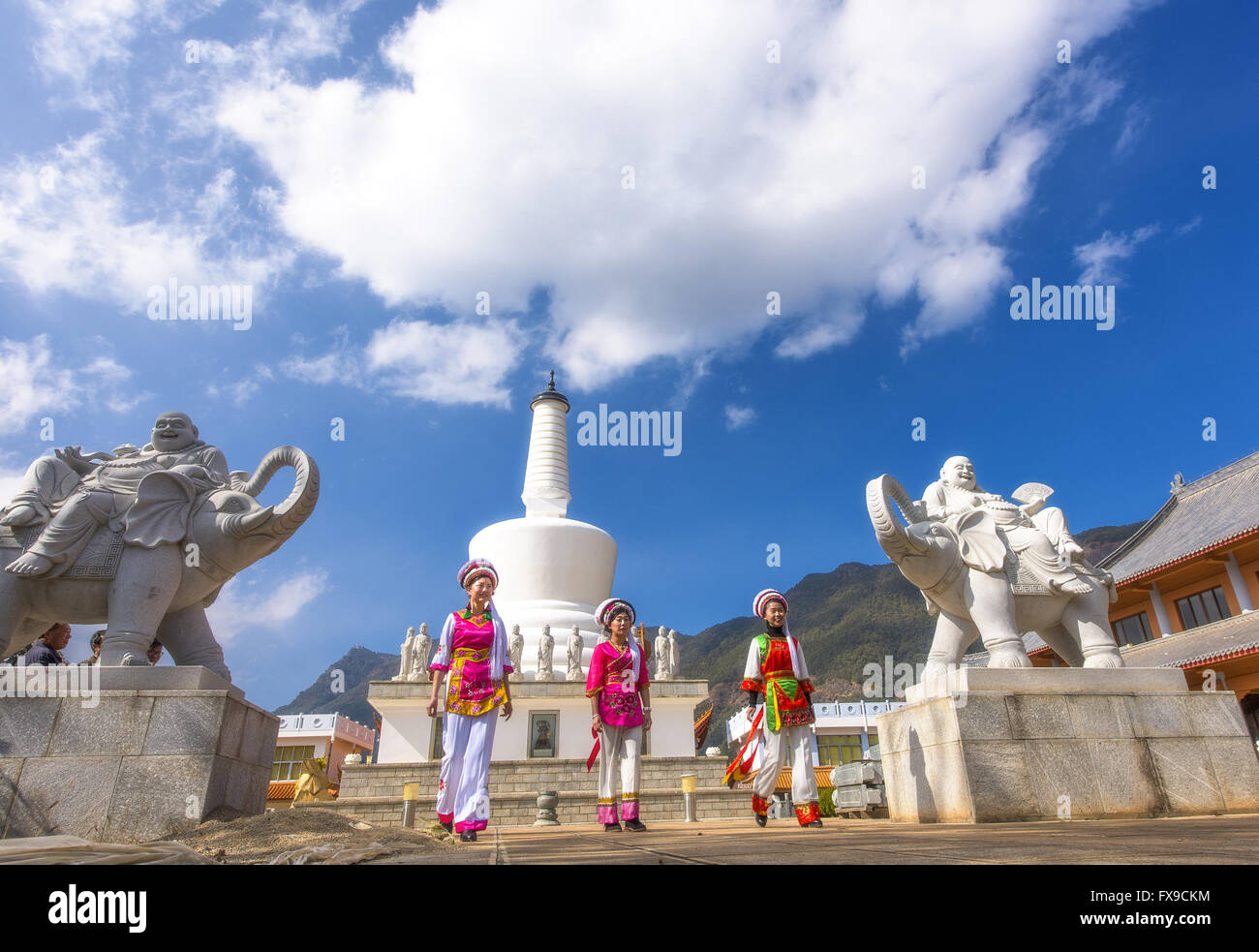 Dali, Dali, CHN. 11th Apr, 2016. Dali, CHINA - April 11 2016 ...