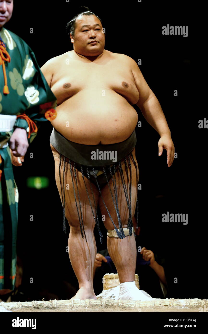 Kawasaki, Japan. 13th Apr, 2016. Toyonoshima Sumo : 1st Grand Sumo ...