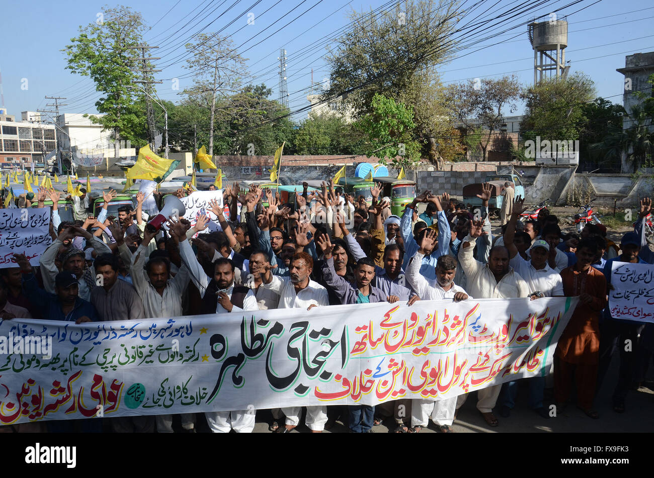 Lahore, Pakistan. 12th Apr, 2016. Pakistani Rickshaw drivers and ...