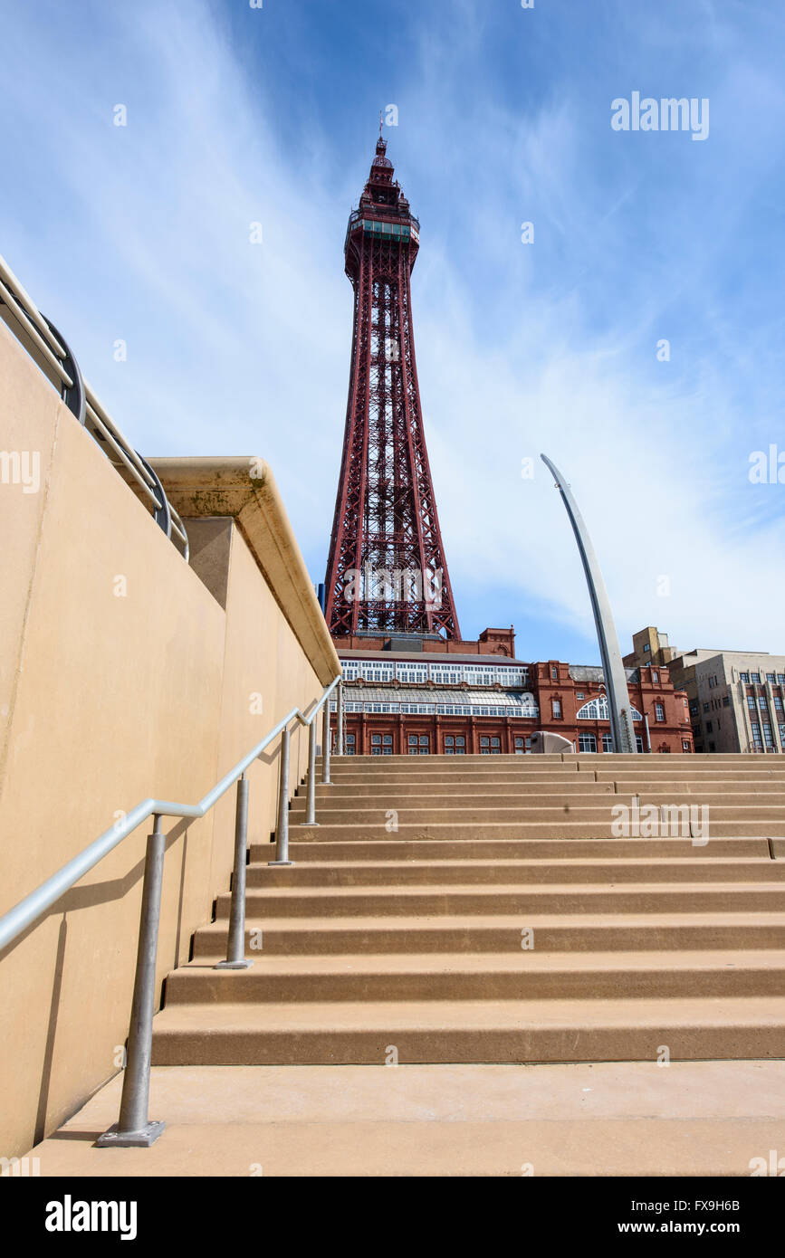 Blackpool tower with scaffolding hi-res stock photography and images ...