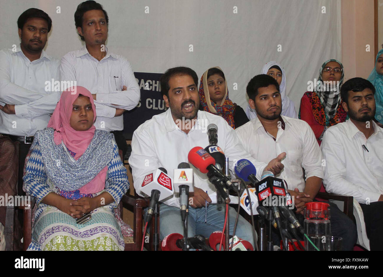 Pakistan. 13th April, 2016. The All Pakistan Muttahida Students ...