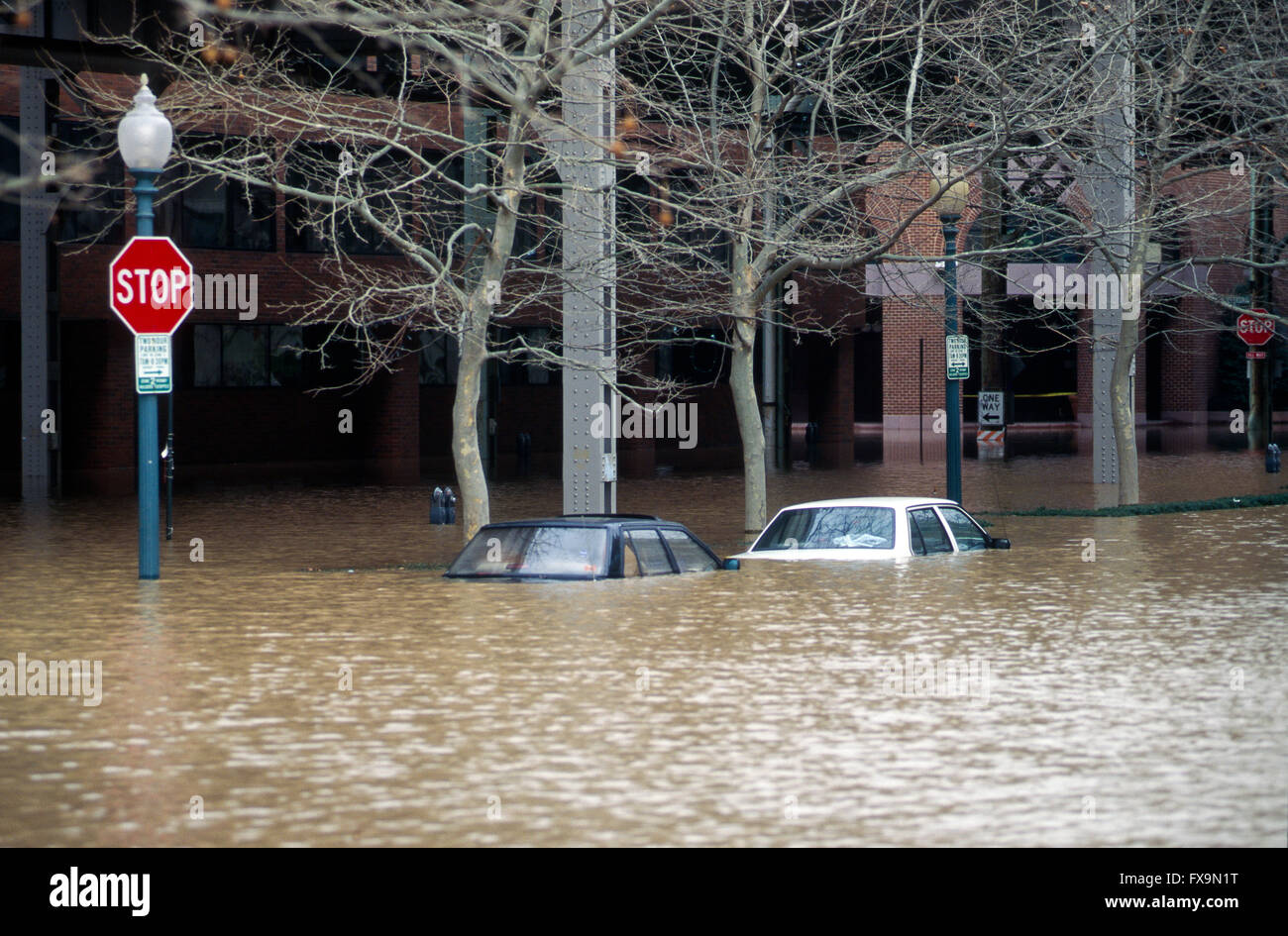Washington, DC., USA, 9th September, 1996 The Potomac River at flood ...