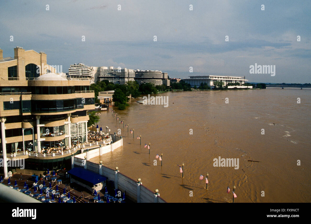 Washington, DC., USA, 9th September, 1996 The Potomac River at flood ...