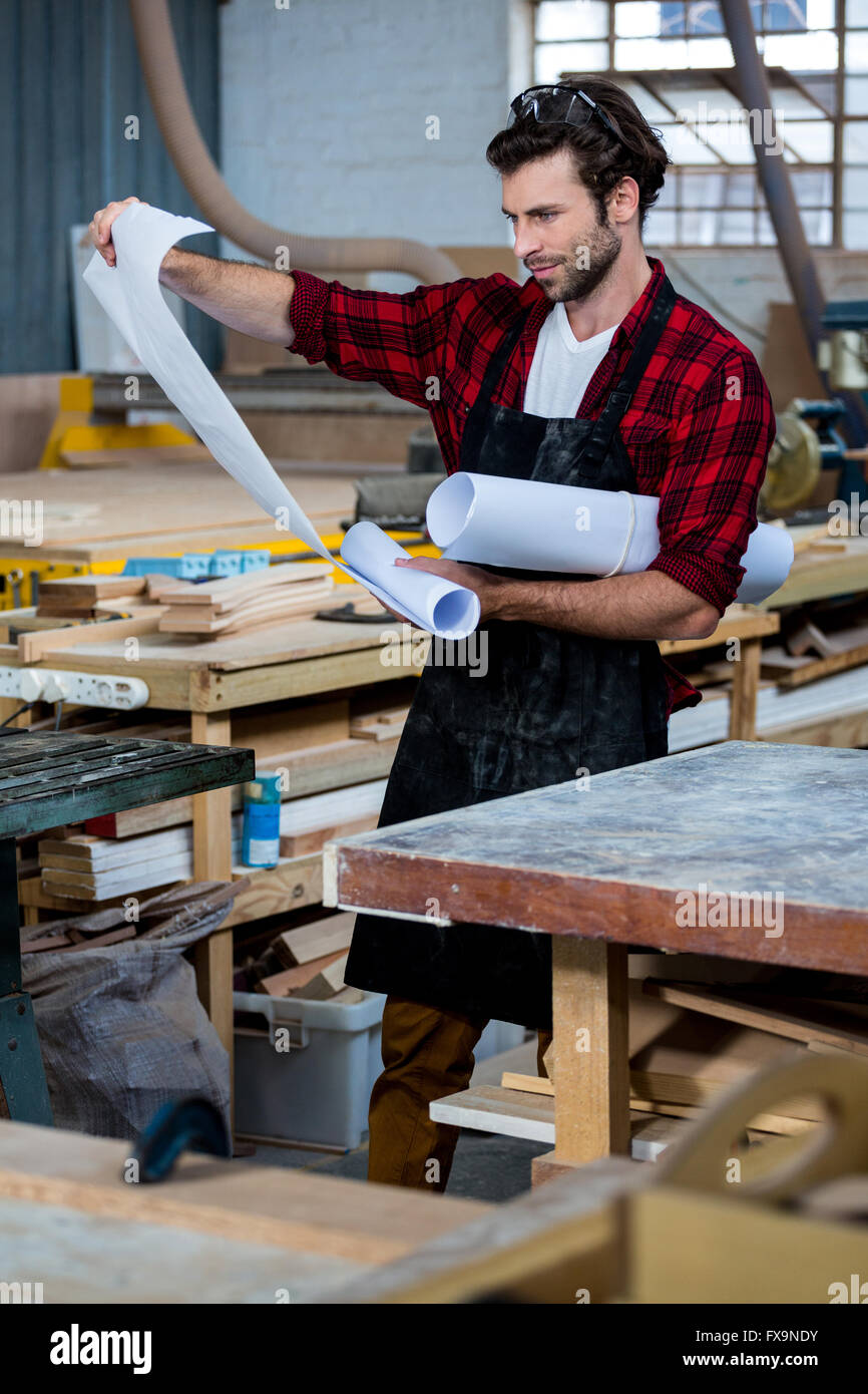 Carpenter reading hi-res stock photography and images - Alamy