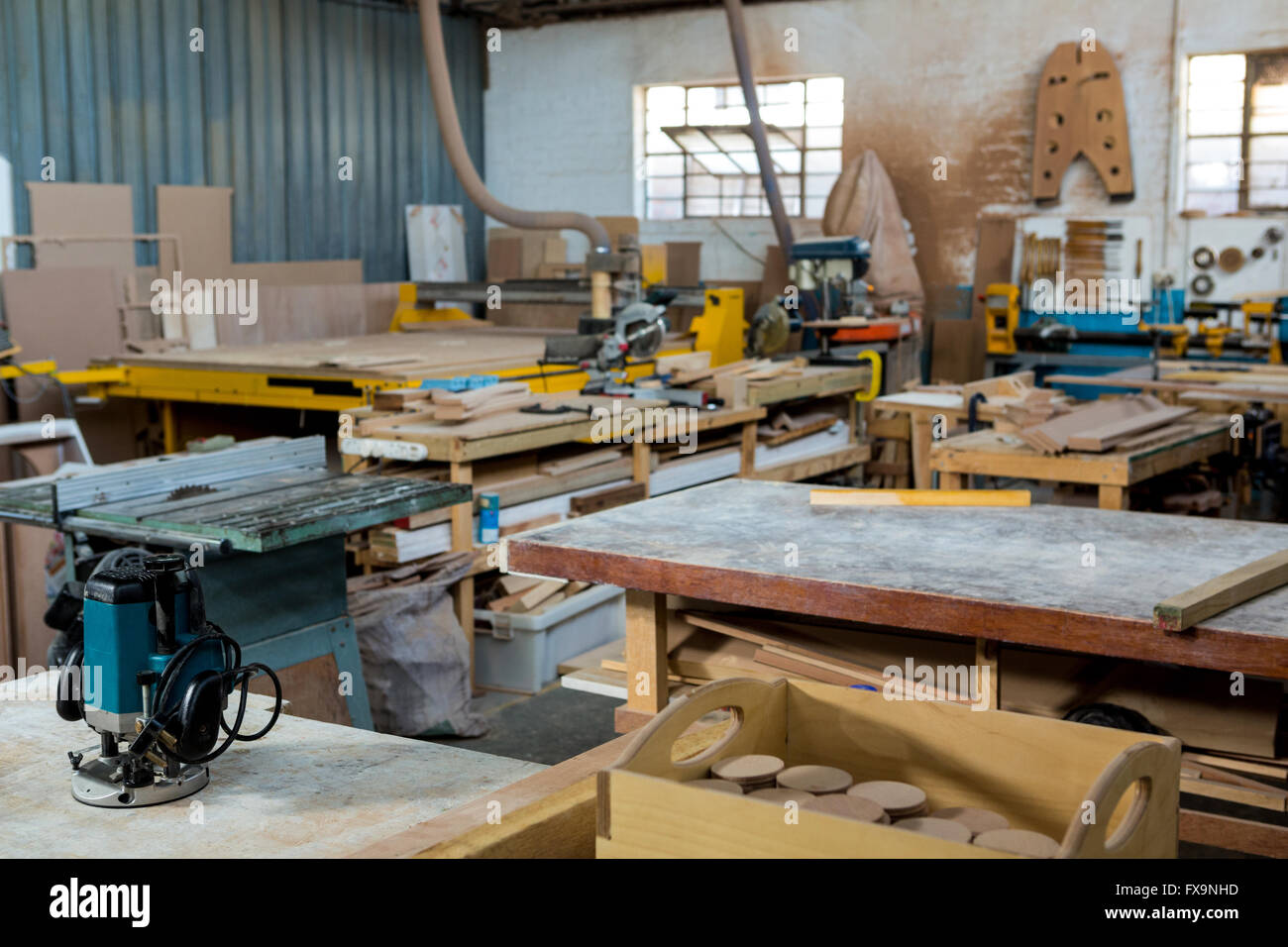 Carpenters workshop hi-res stock photography and images - Alamy