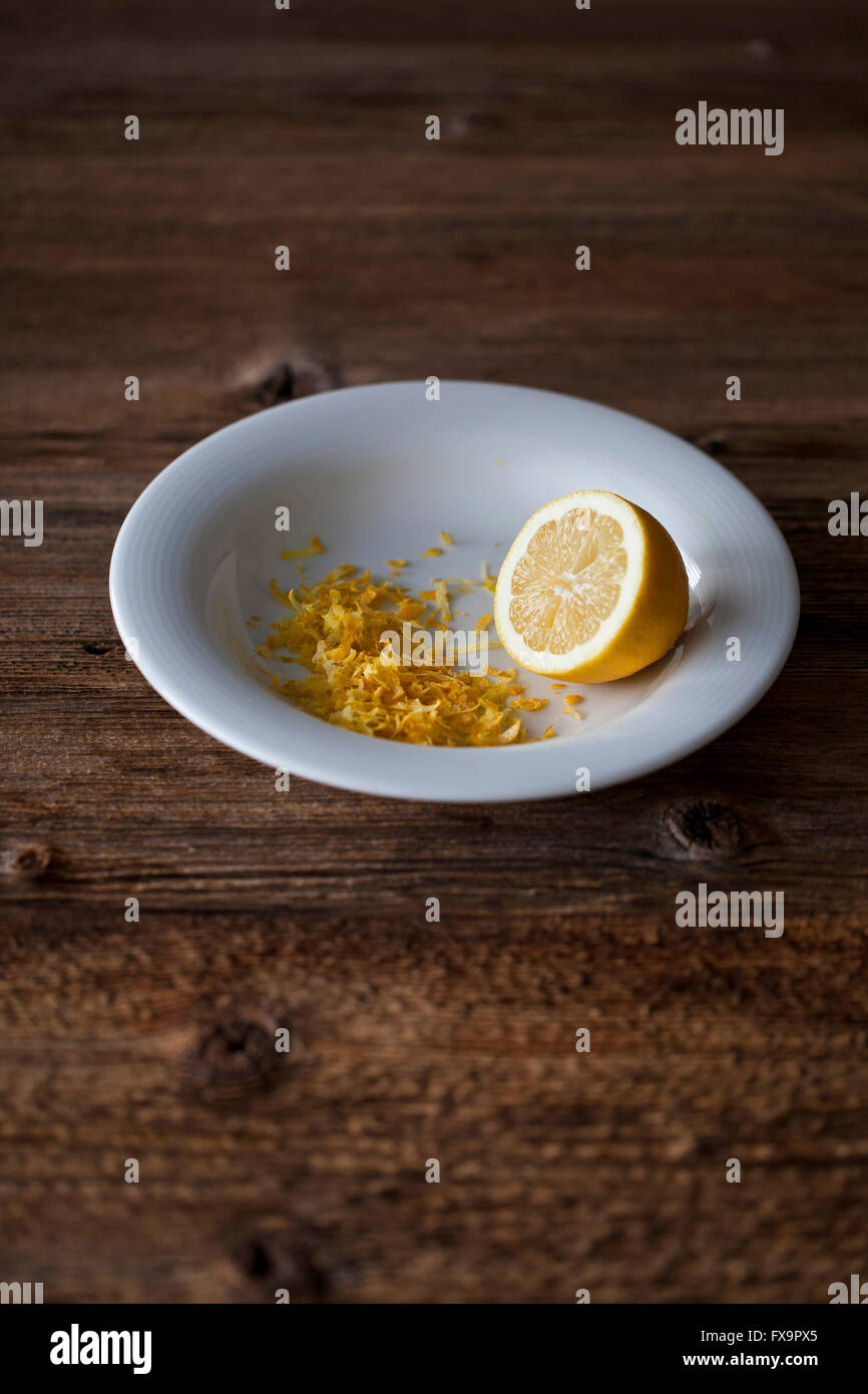 Grated lemon zest hi-res stock photography and images - Alamy