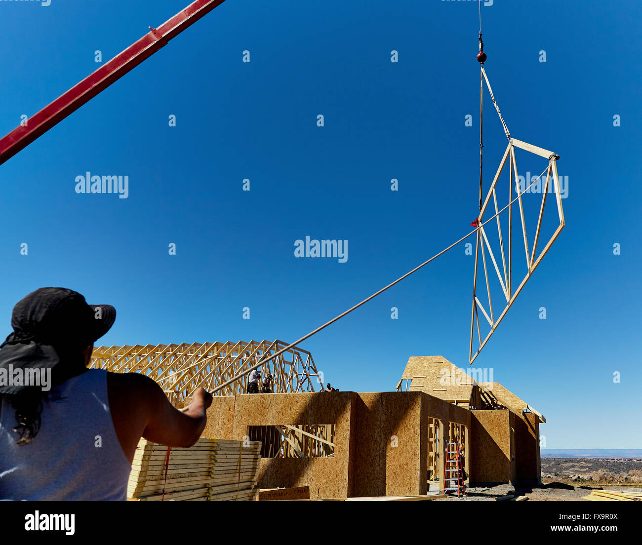 Installing trusses hi-res stock photography and images - Alamy