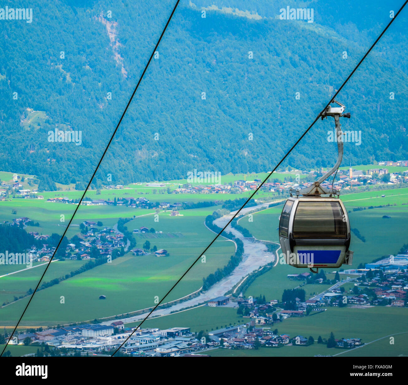Cable car cars cablecar hi-res stock photography and images - Alamy