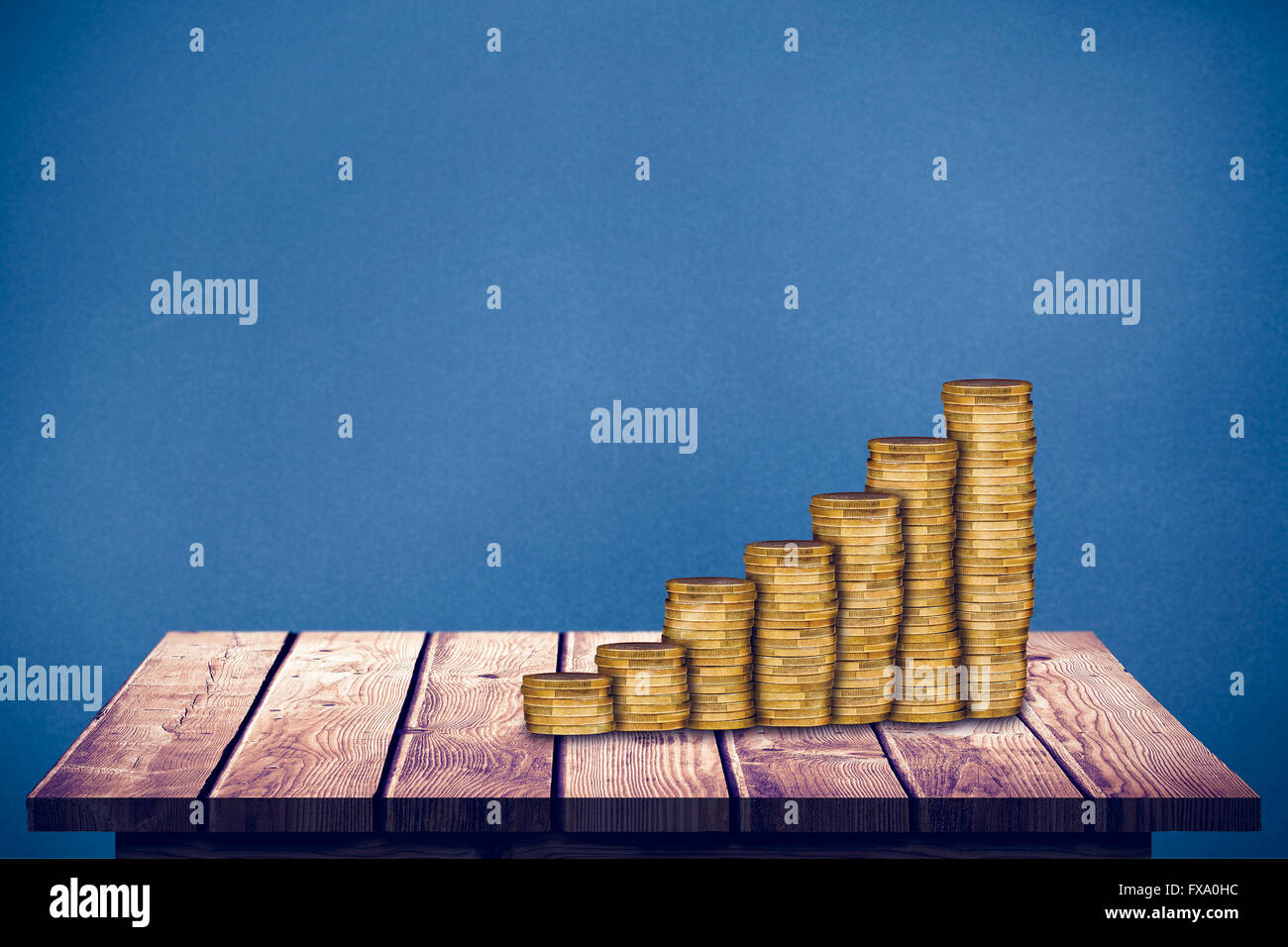 Gold chart hi-res stock photography and images - Alamy
