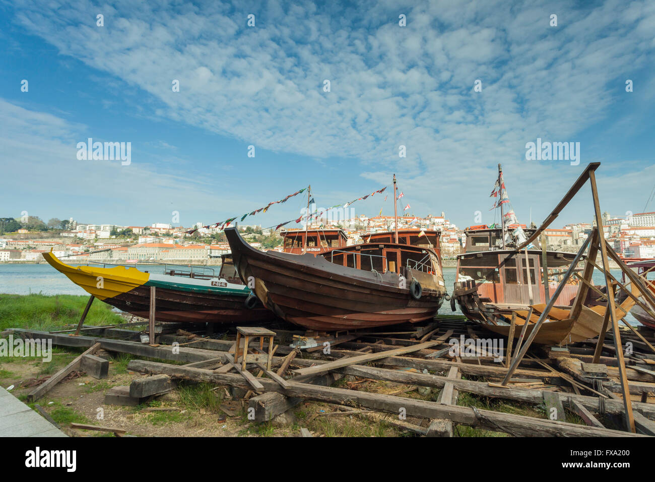 Traditional portuguese boats hi-res stock photography and images - Alamy