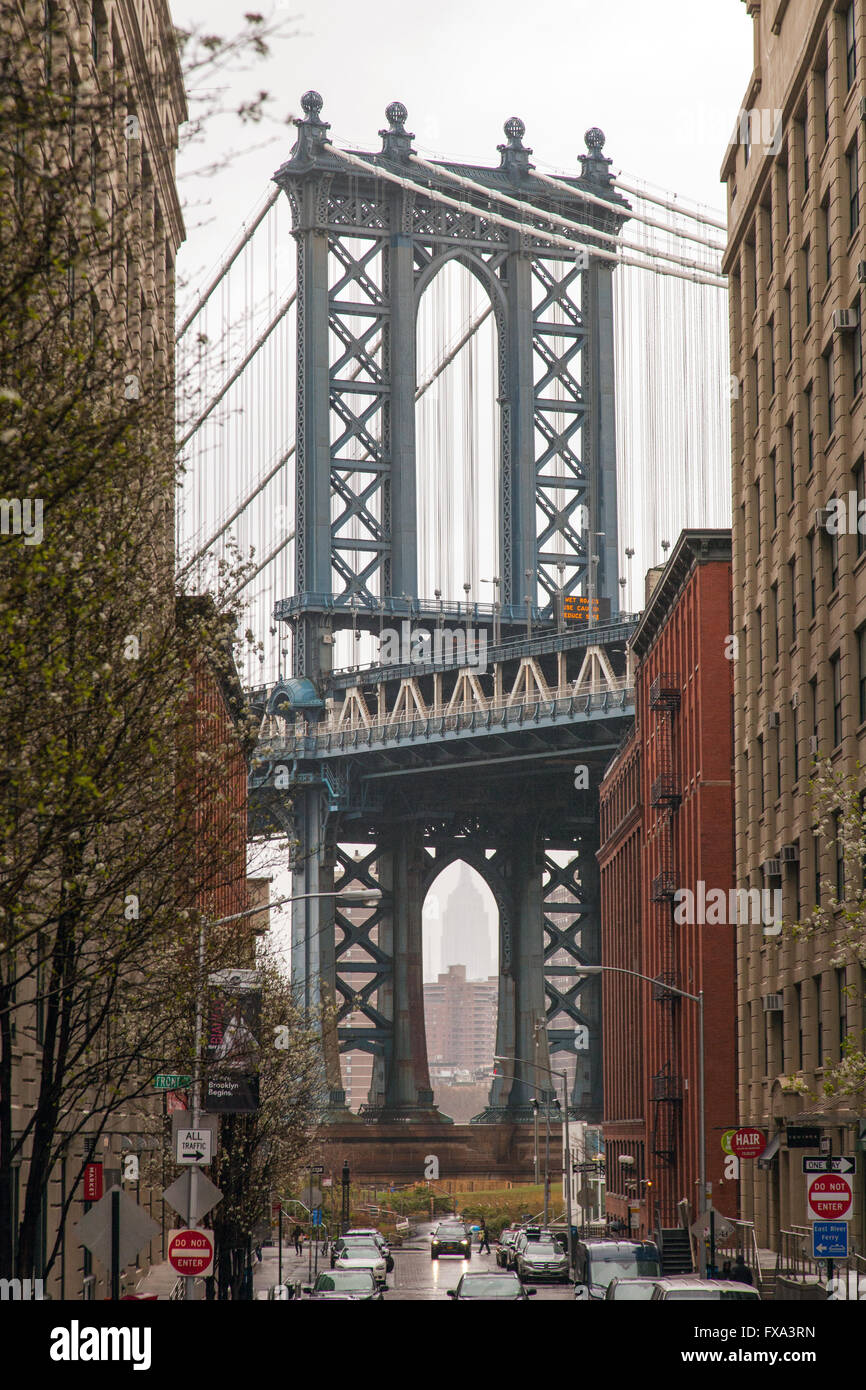 Dumbo dumbo brooklyn bridge hi-res stock photography and images - Alamy
