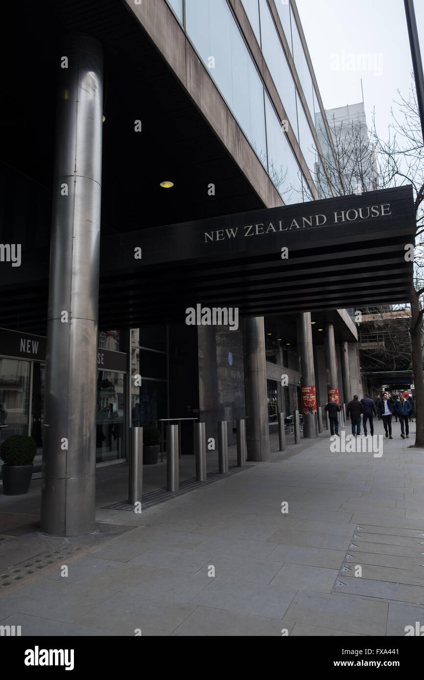 New Zealand House, Haymarket, London, England Stock Photo - Alamy