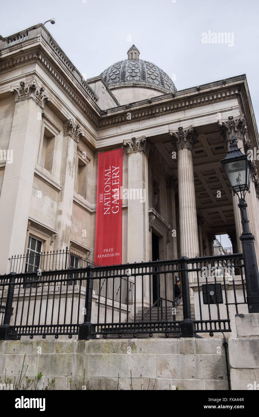 The National Gallery museum, Trafalgar Square, London, England Stock ...