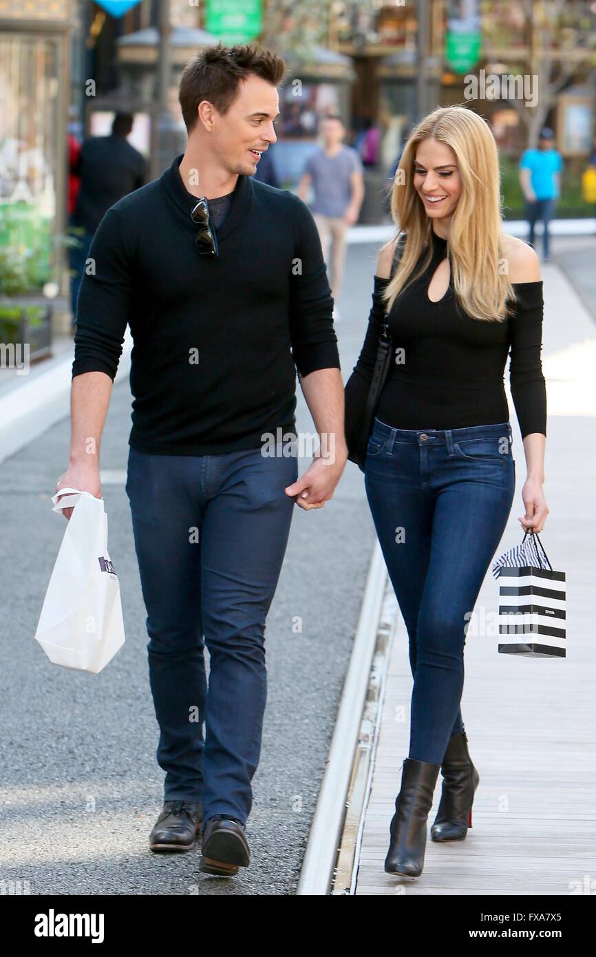 Engaged soap stars Kelly Kruger and Darin Brooks shop at Lovella Bridal ...