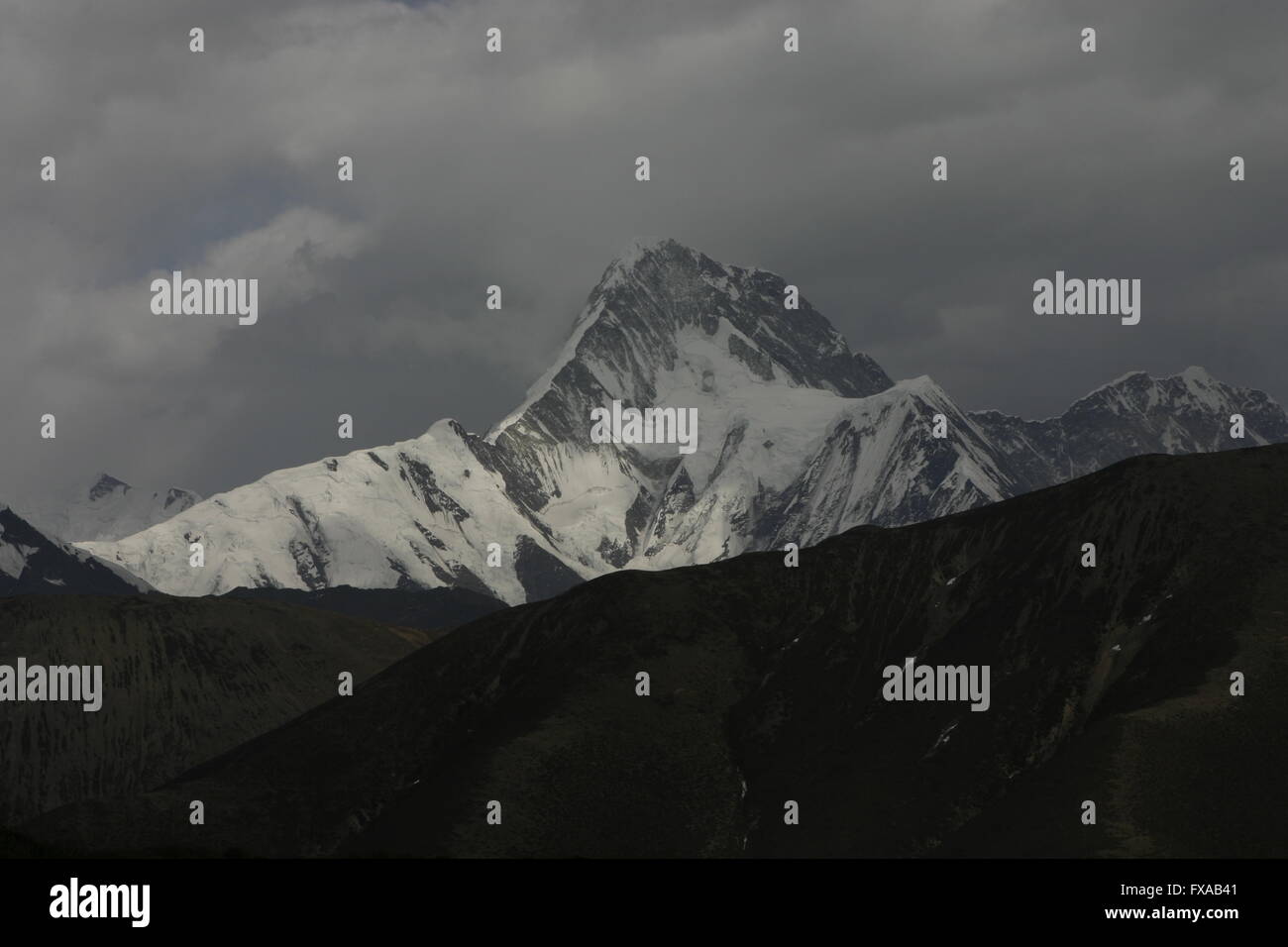 The gongga mountain hi-res stock photography and images - Alamy