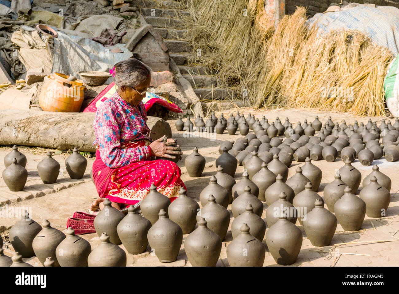 Travel pottery nepal hi-res stock photography and images - Alamy