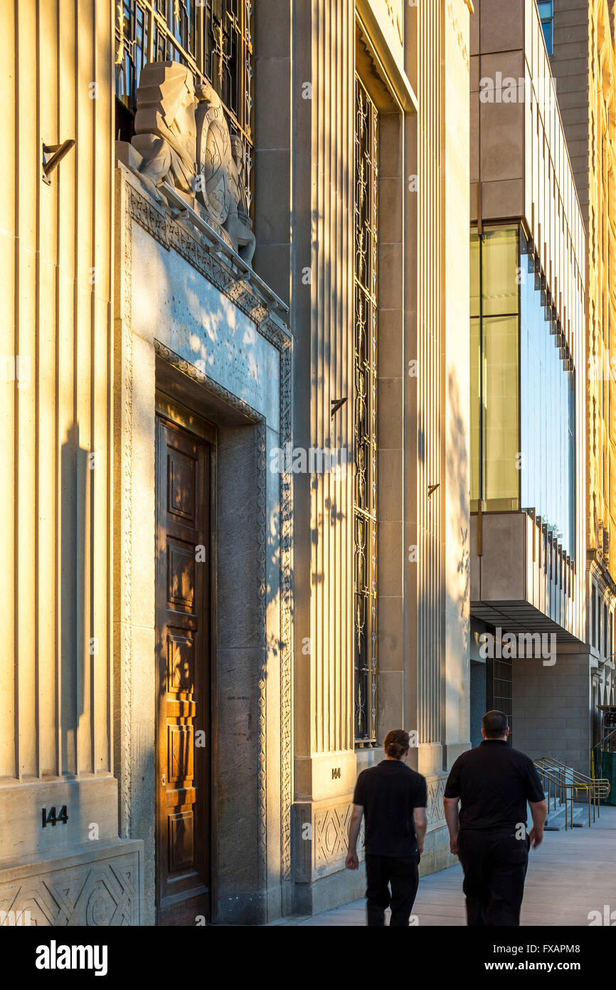 Sir john a macdonald building hi-res stock photography and images - Alamy
