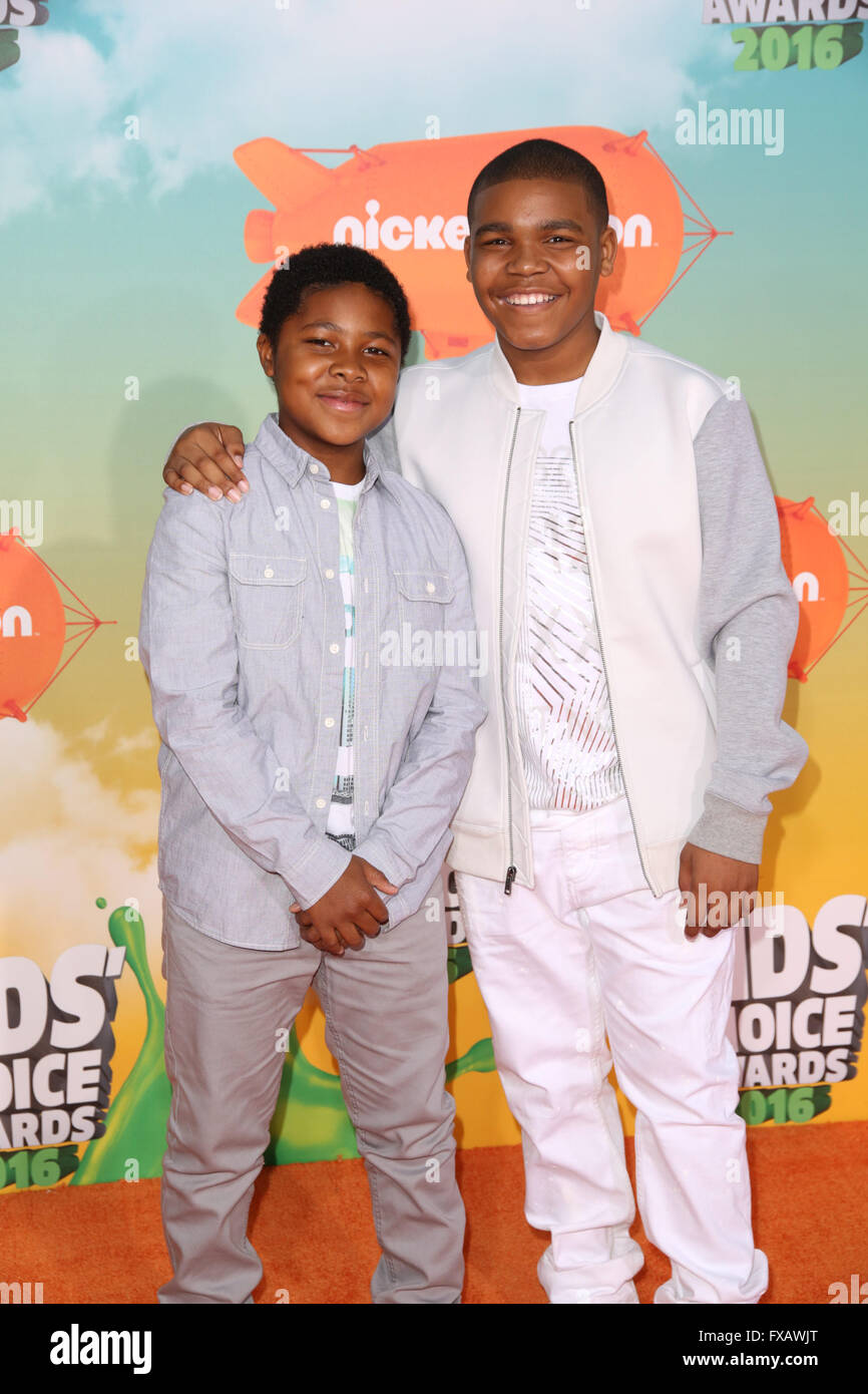 Celebrities attend Nickelodeon's 2016 Kids' Choice Awards at The Forum ...