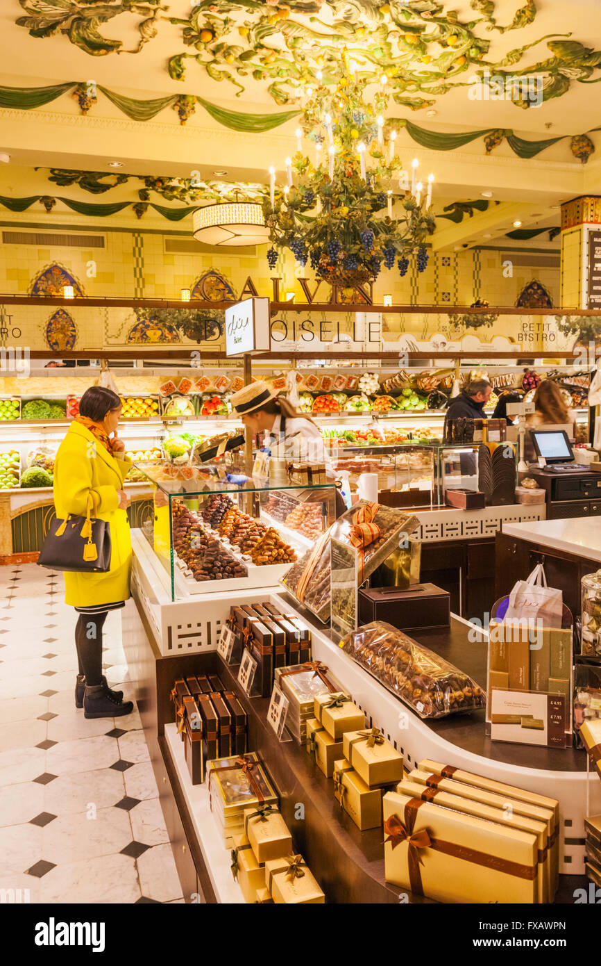England, London, Knightsbridge, Harrods, Food Hall Stock Photo - Alamy