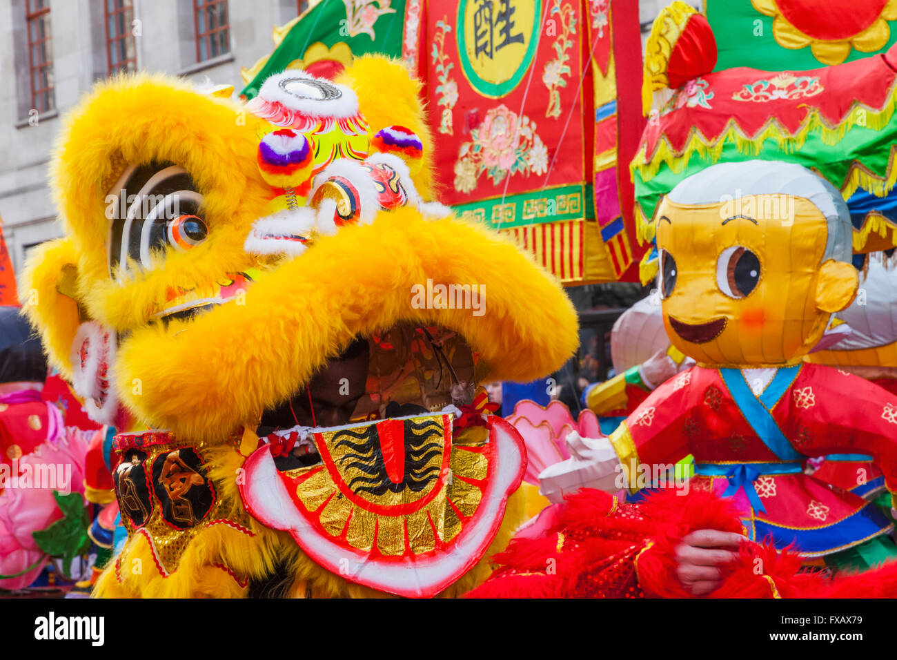 England, London, Chinatown, Chinese New Year Parade, Lion Dance Stock ...