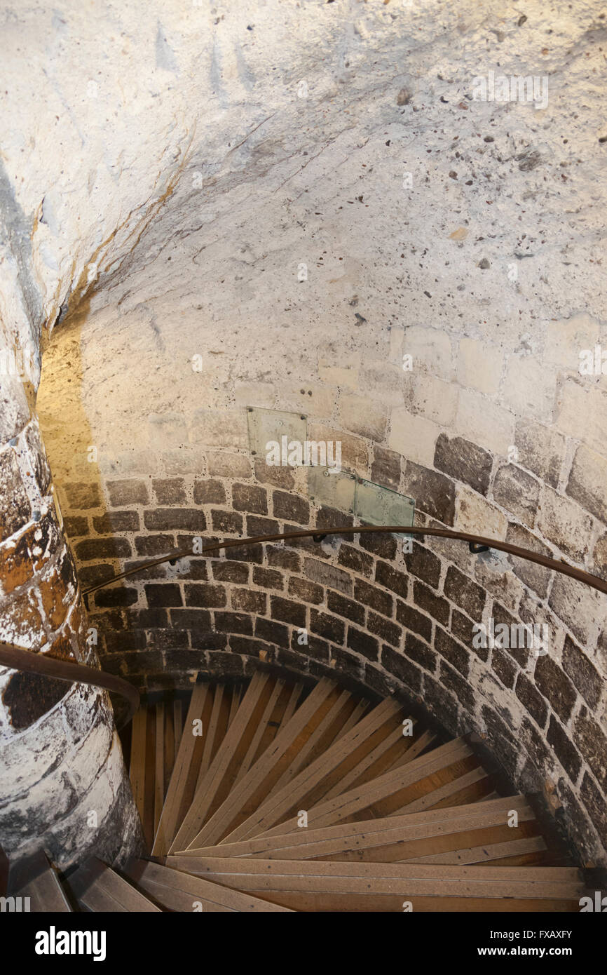 Tower of london spiral stairway hi-res stock photography and images - Alamy