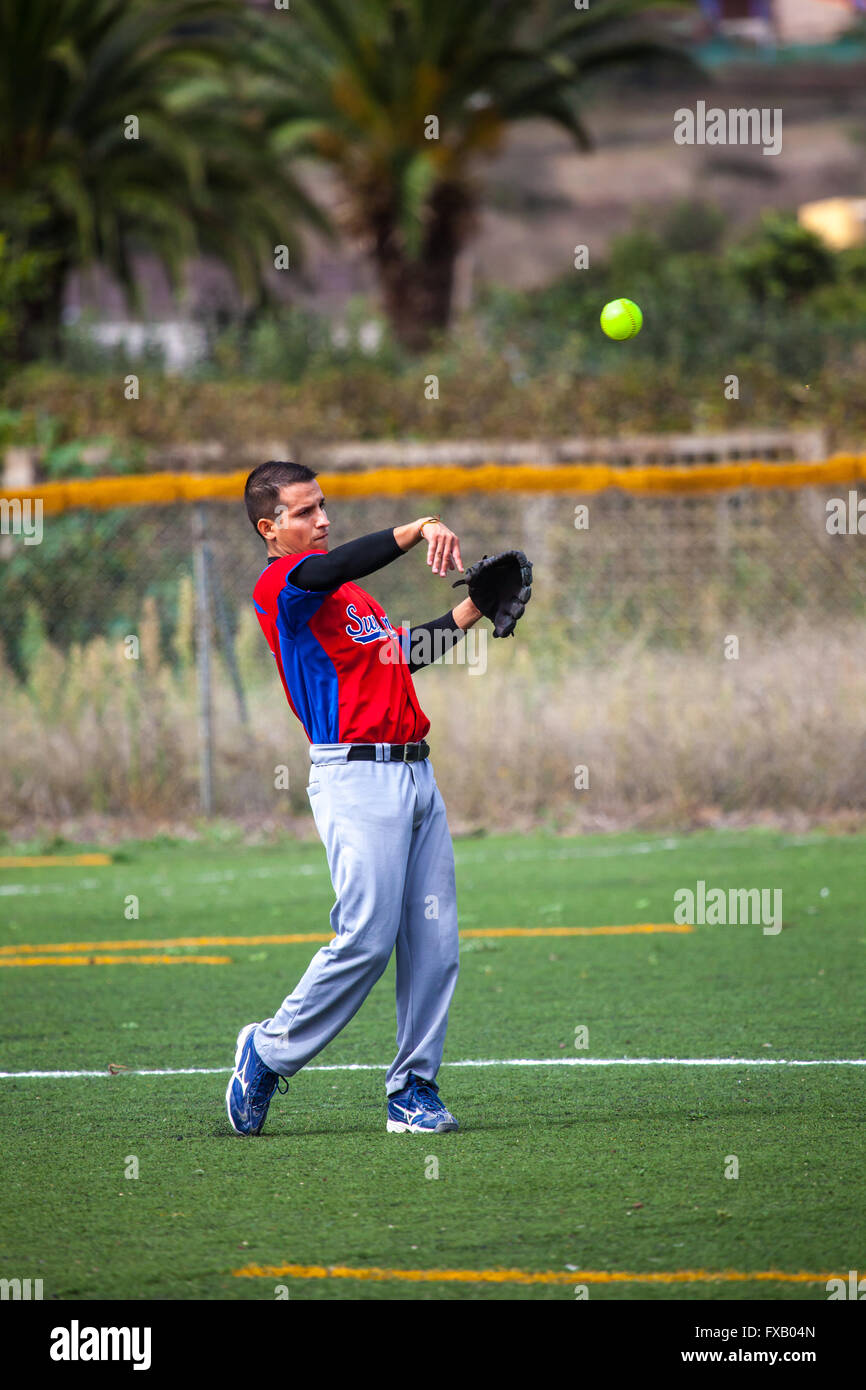 male versus male softball match Stock Photo - Alamy