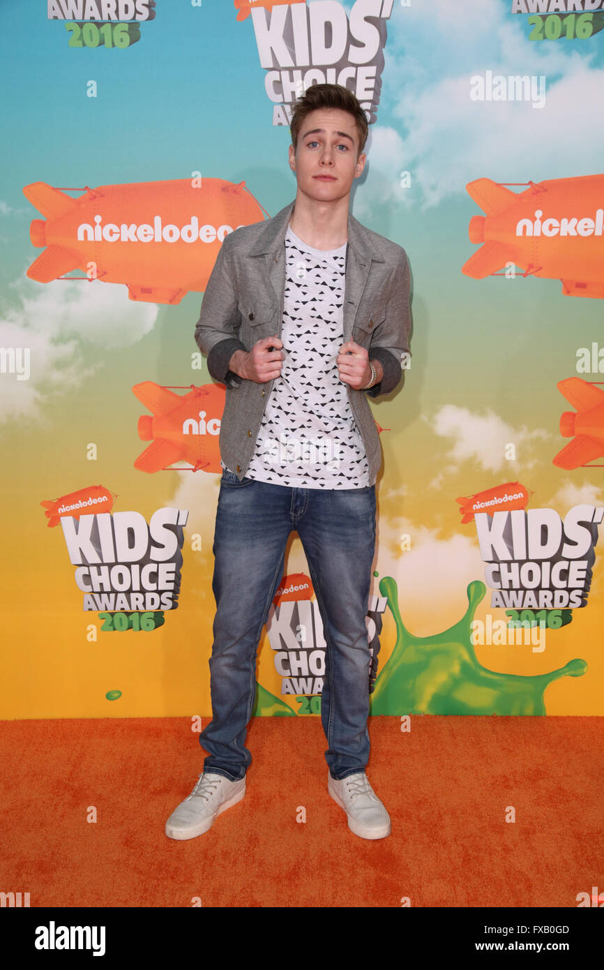 Celebrities attend Nickelodeon's 2016 Kids' Choice Awards at The Forum ...