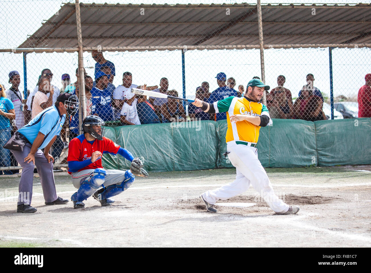 male versus male softball match Stock Photo - Alamy