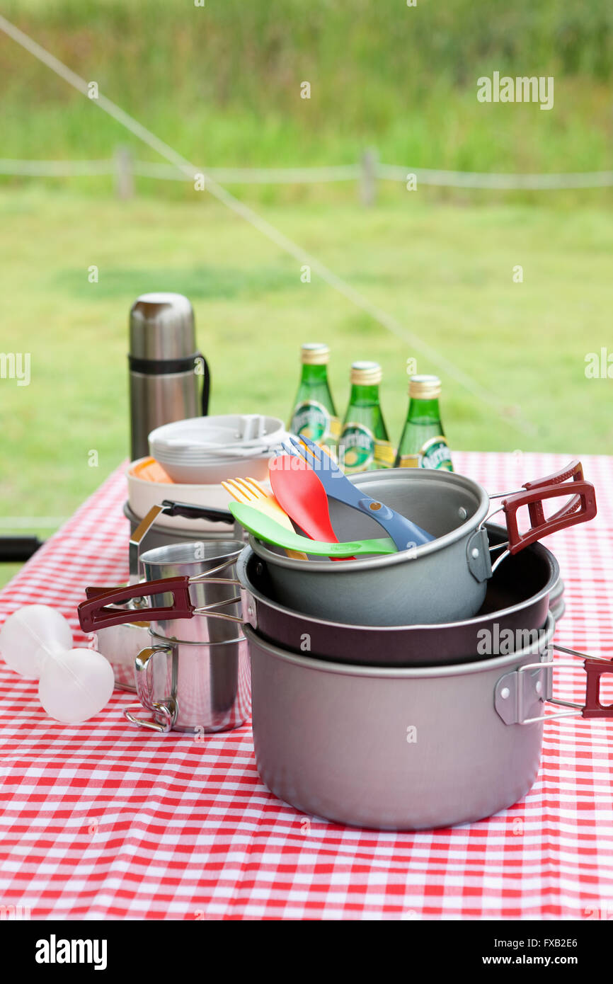 Camping utensils hi-res stock photography and images - Alamy