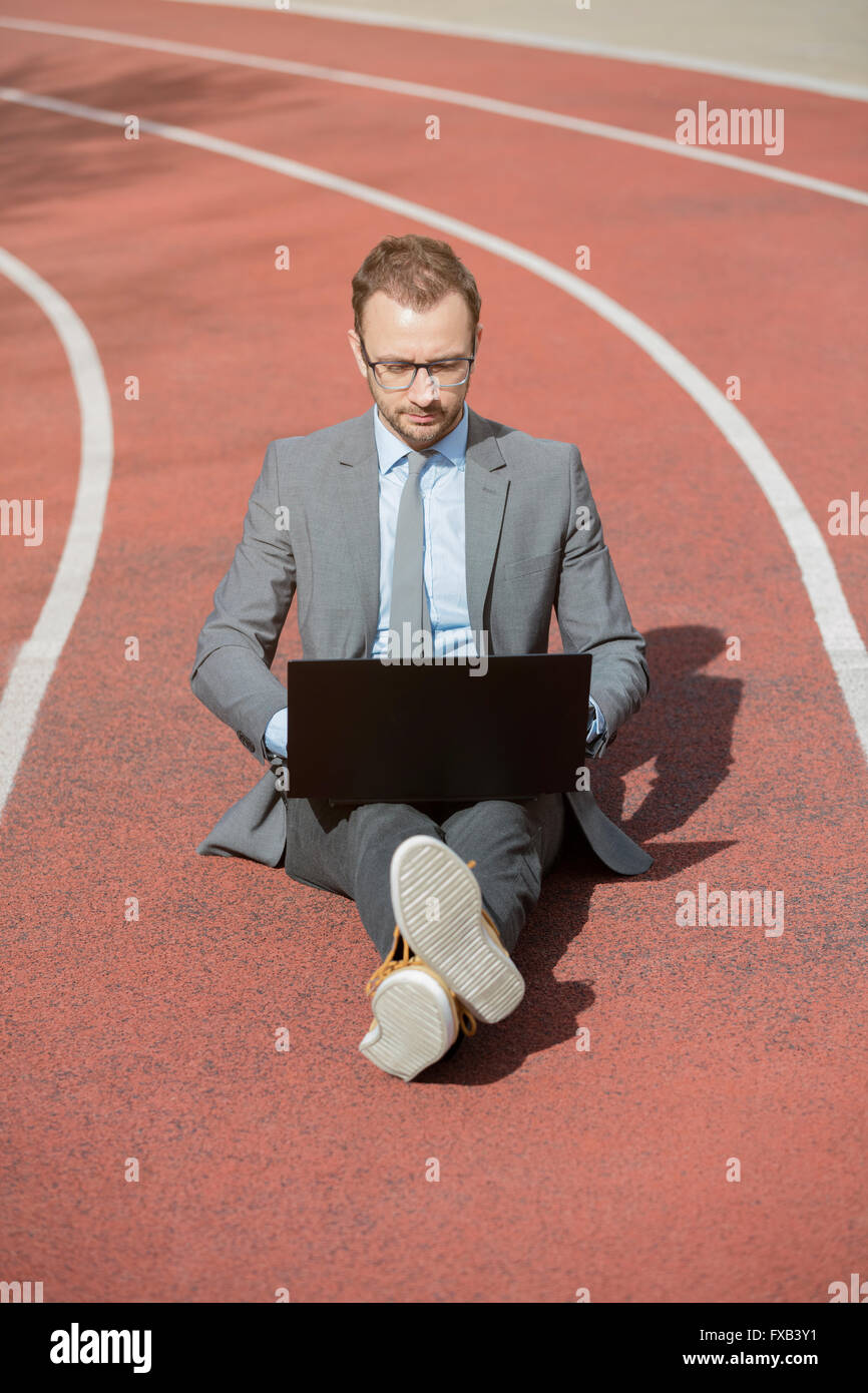 Worker running track hi-res stock photography and images - Alamy