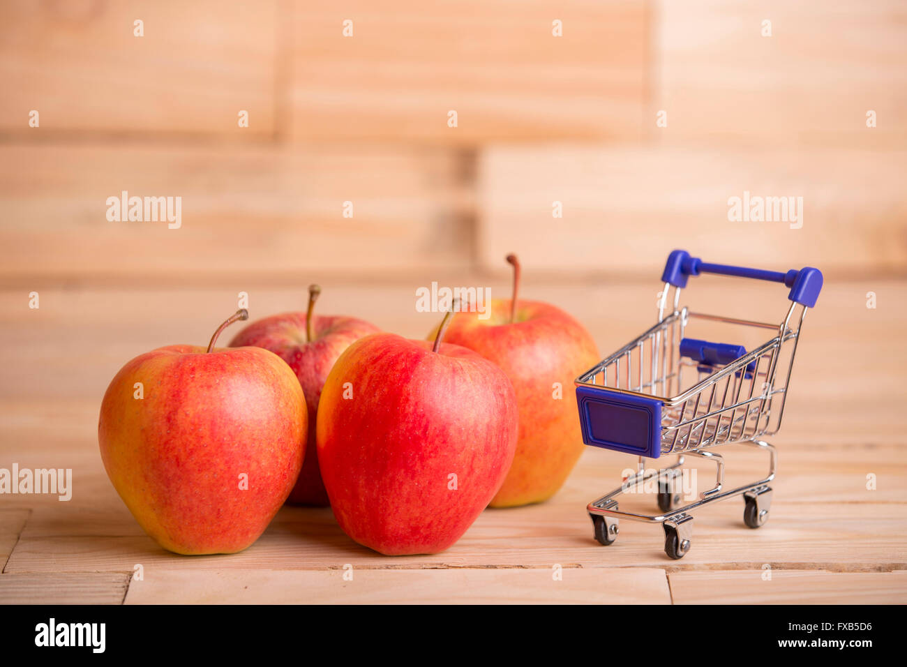 Apple on cart hi-res stock photography and images - Alamy