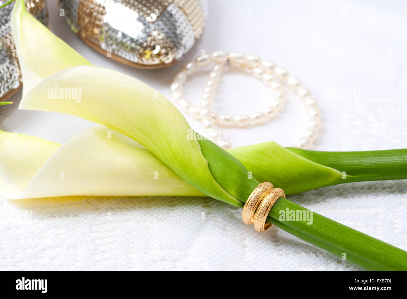 Gold calla hi-res stock photography and images - Alamy