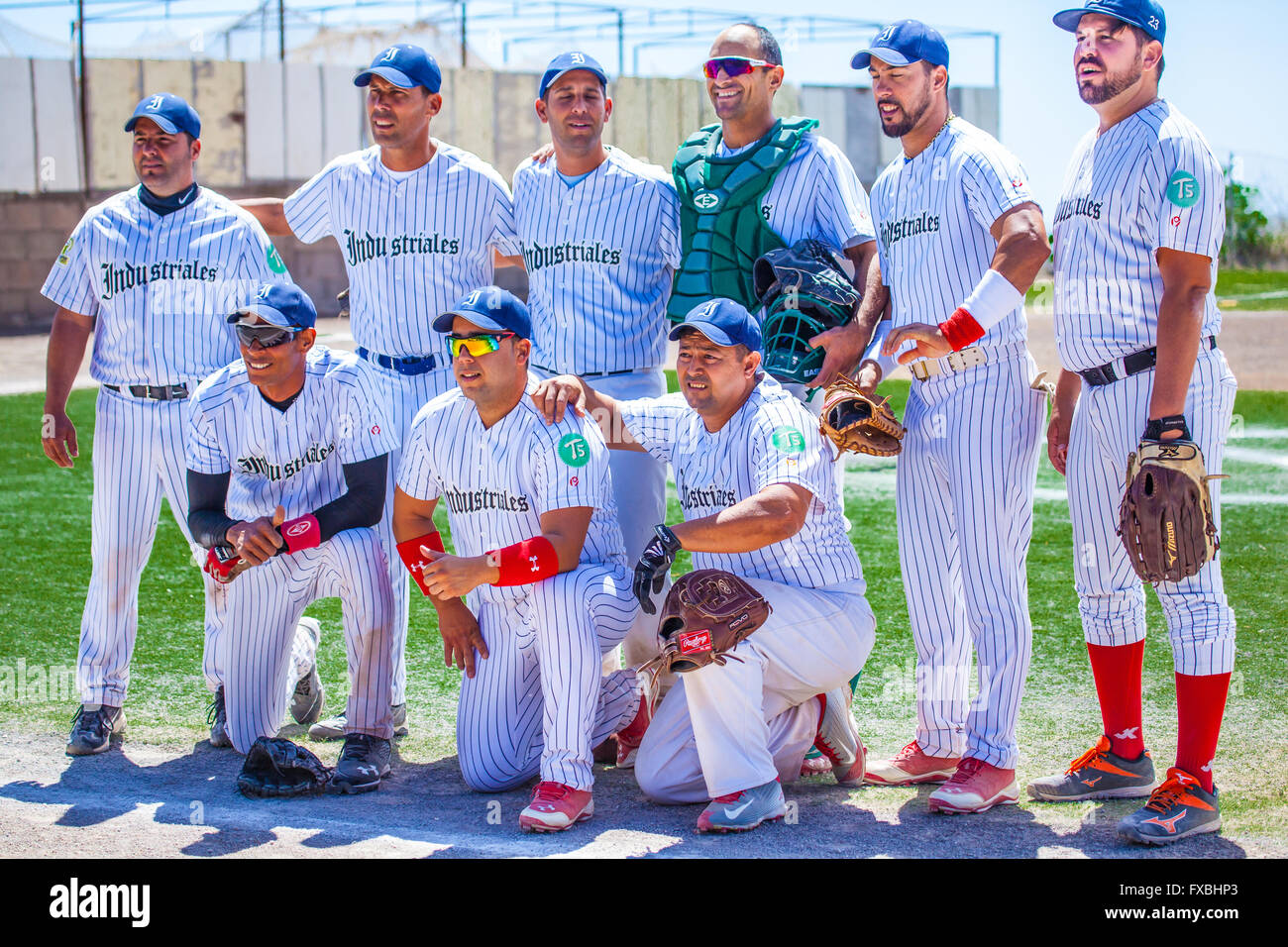 male versus male softball match Stock Photo - Alamy