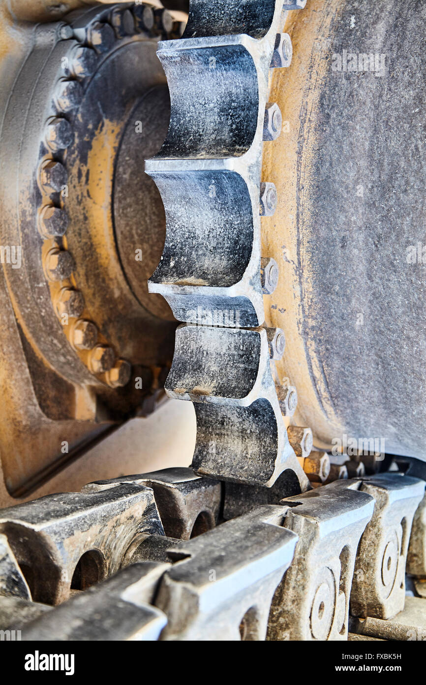 heavy construction equipment excavator bulldozer steel gear link belt ...