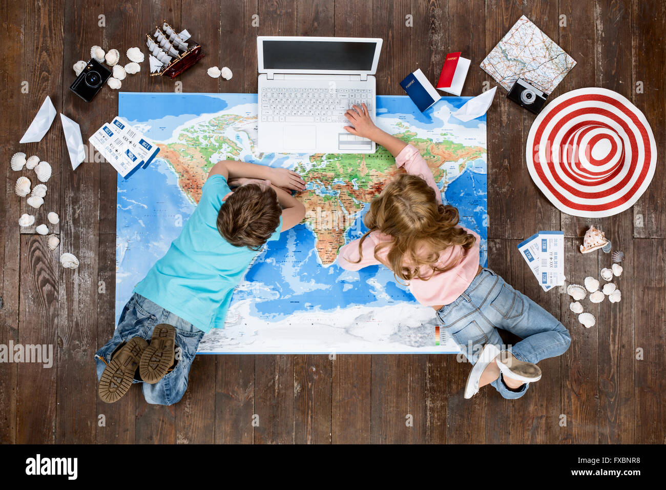 Top view photo of children Stock Photo - Alamy