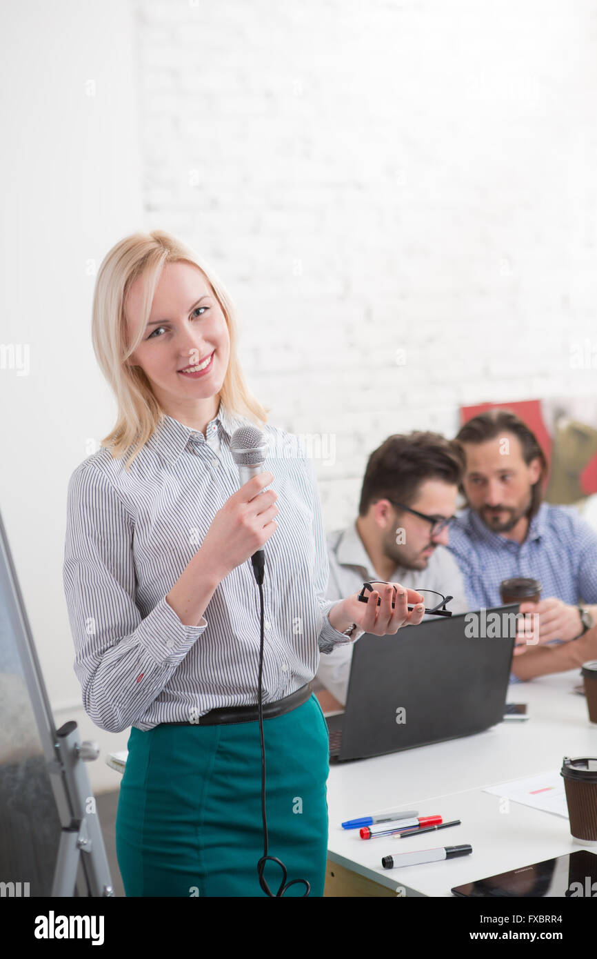 Business presentation woman hi-res stock photography and images - Alamy