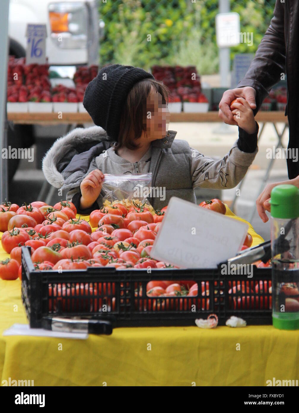 Rodger Berman takes his two boys to the Farmers Market in Beverly Hills ...