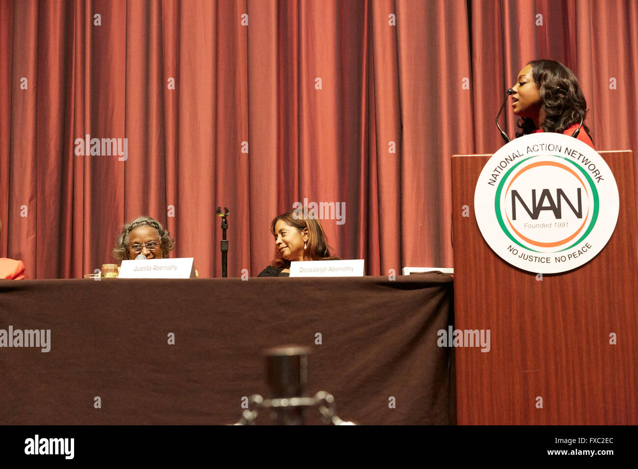 Mark abernathy hi-res stock photography and images - Alamy