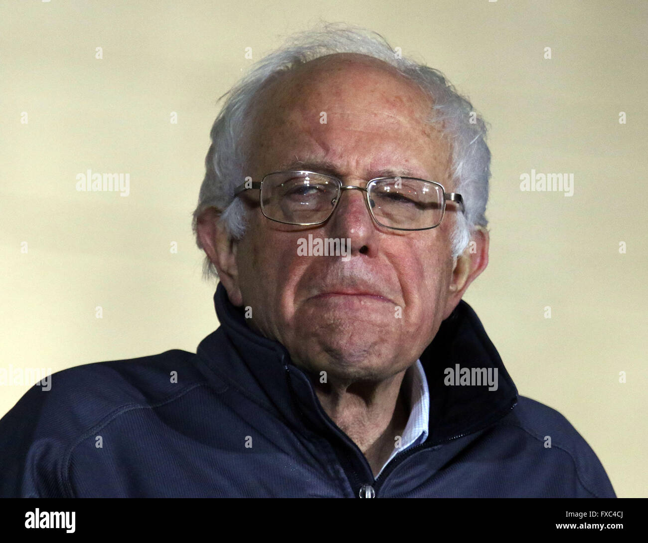 Bernie sanders headshot hi-res stock photography and images - Alamy