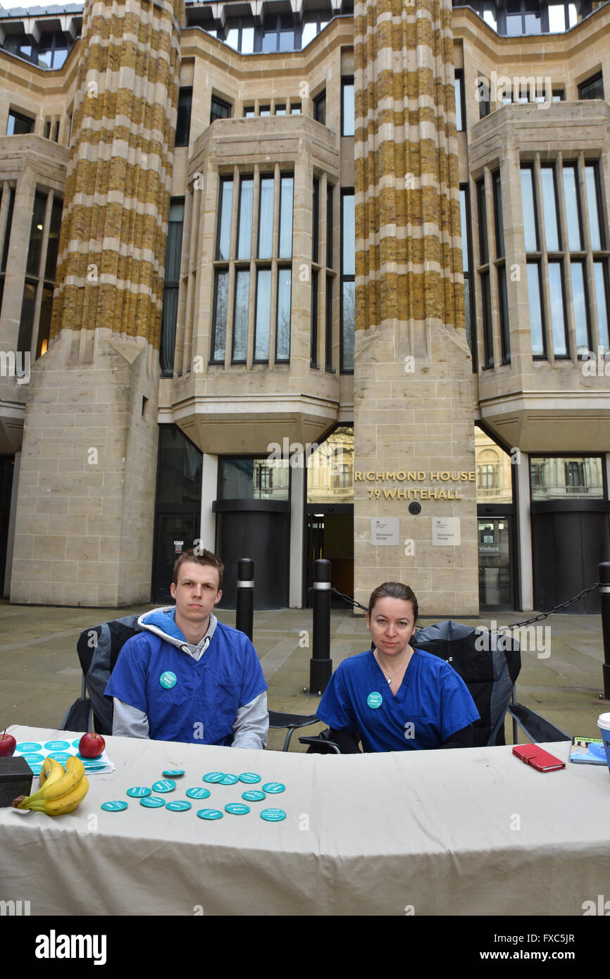Dr rachel clarke hi-res stock photography and images - Alamy