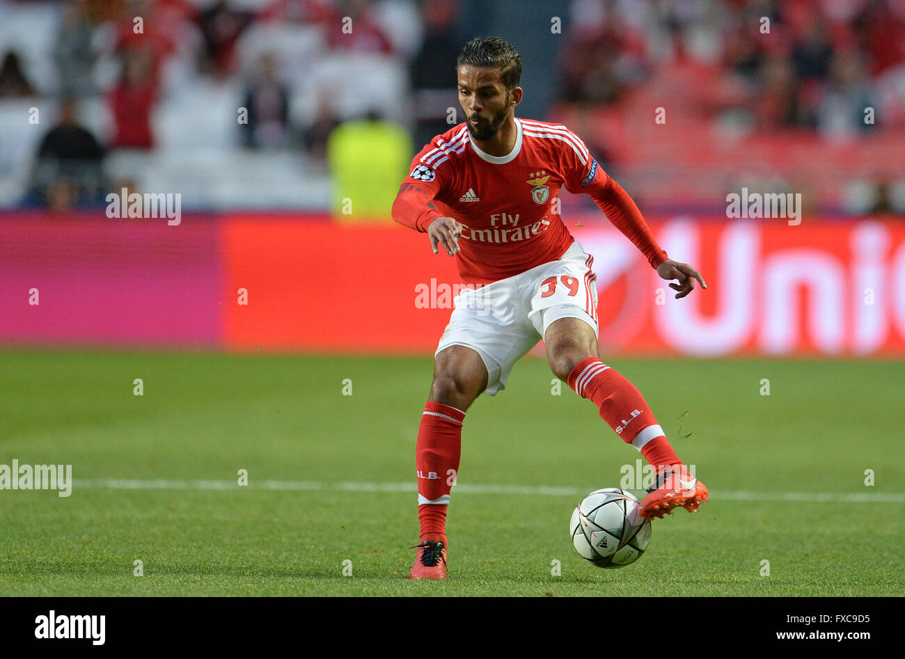 Benfica's Mehdi Carcela-González runs with the ball during the UEFA ...