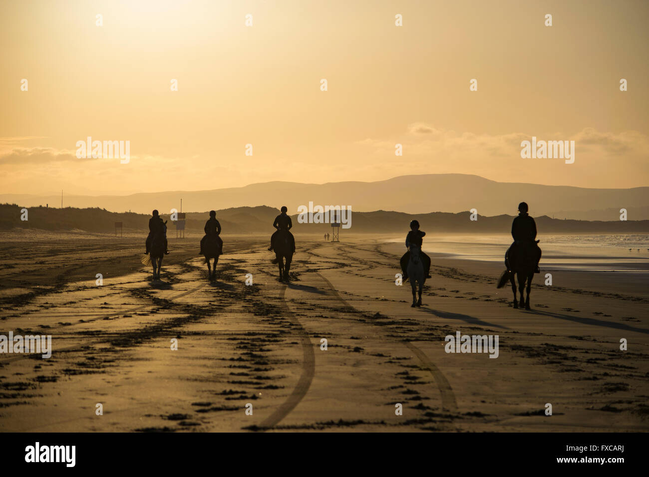 Benone beach hi-res stock photography and images - Alamy