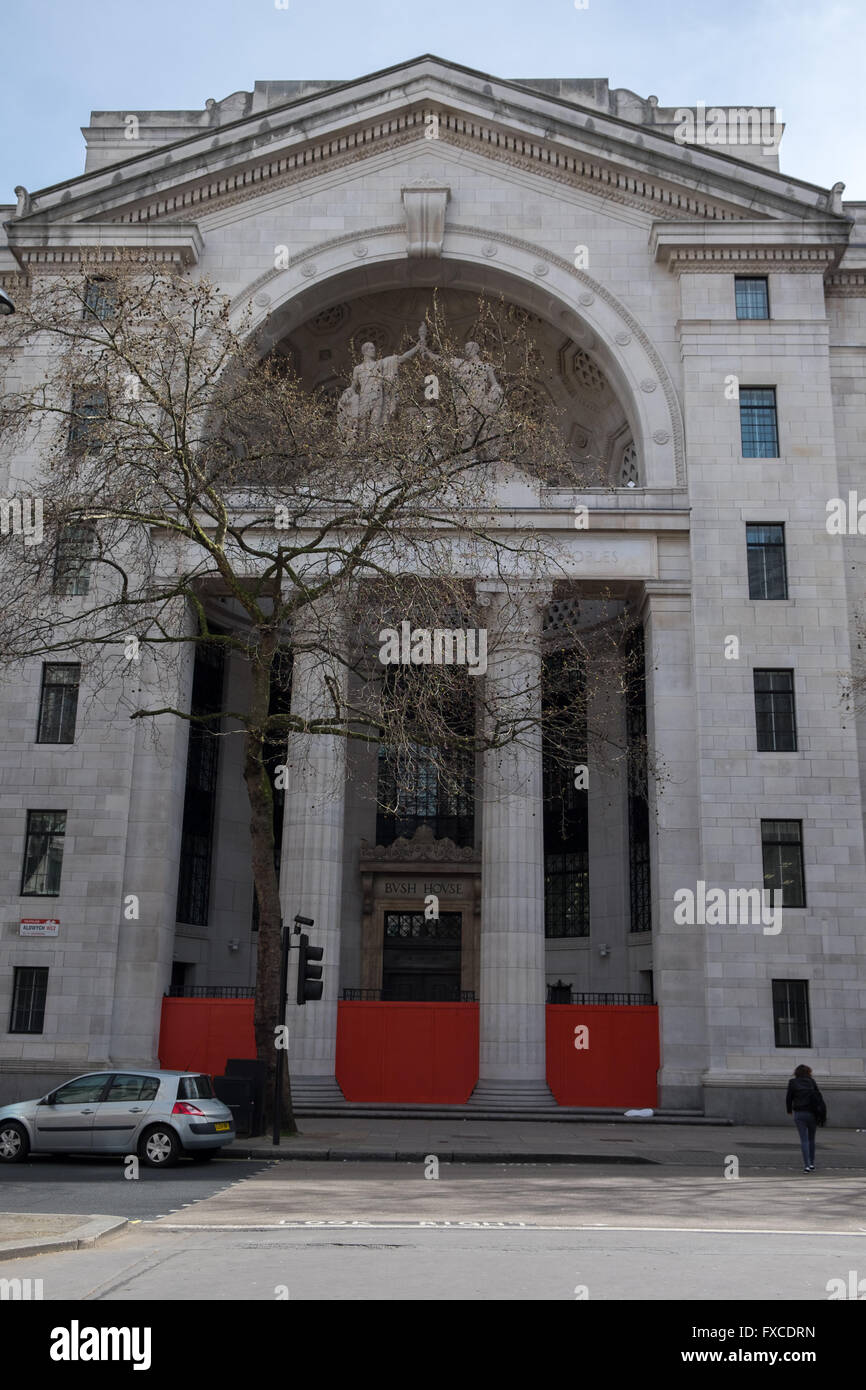 Bush house hi-res stock photography and images - Alamy