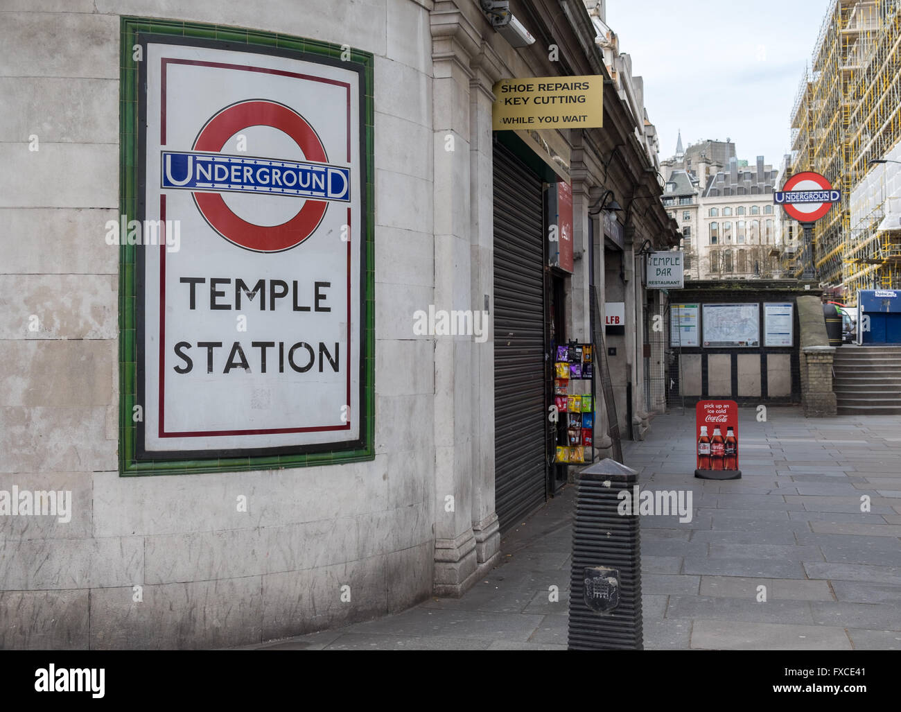 Temple underground station london hi-res stock photography and images ...
