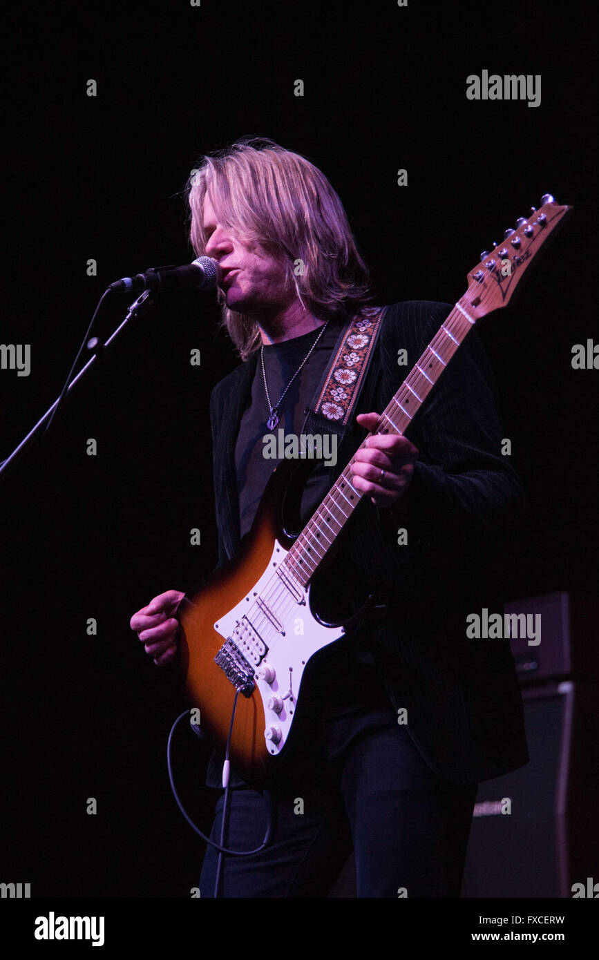 The Ultimate Guitar Experience featuring Uli Jon Roth, Jennifer Batten ...