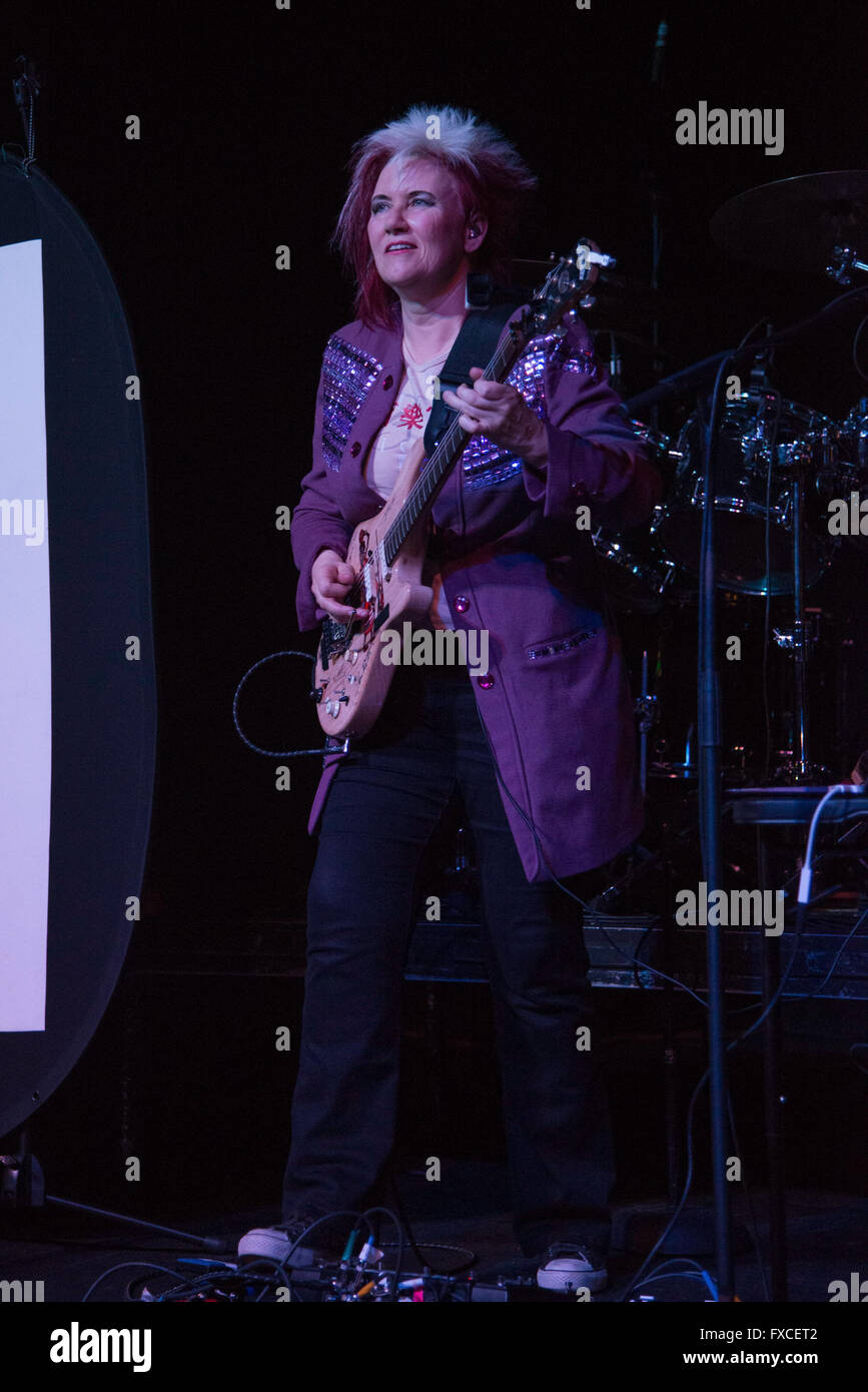 The Ultimate Guitar Experience featuring Uli Jon Roth, Jennifer Batten ...